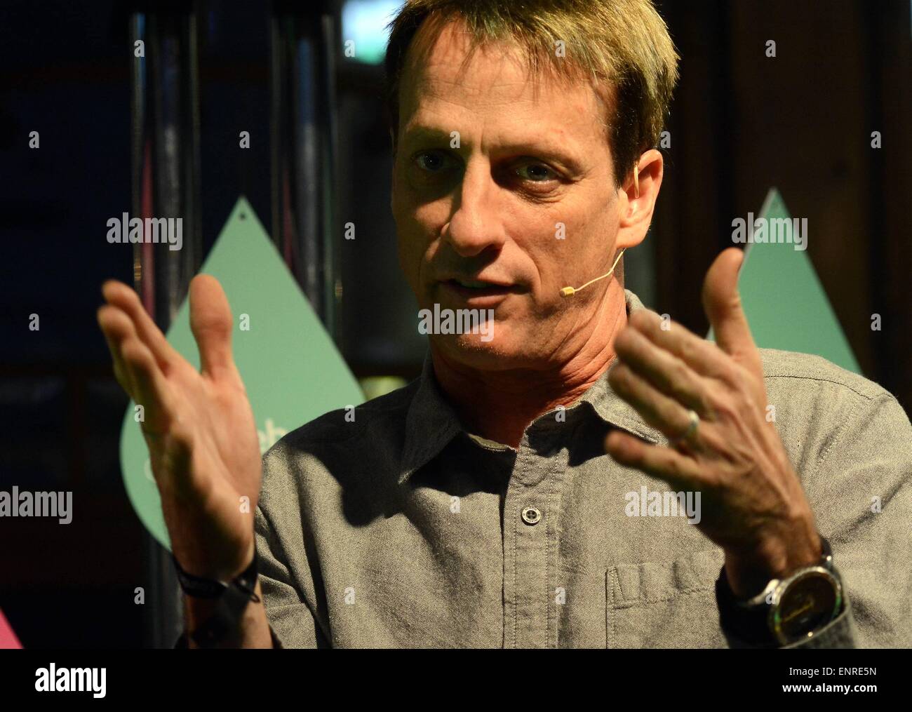 Man V Food Richman High Resolution Stock Photography and Images - Alamy