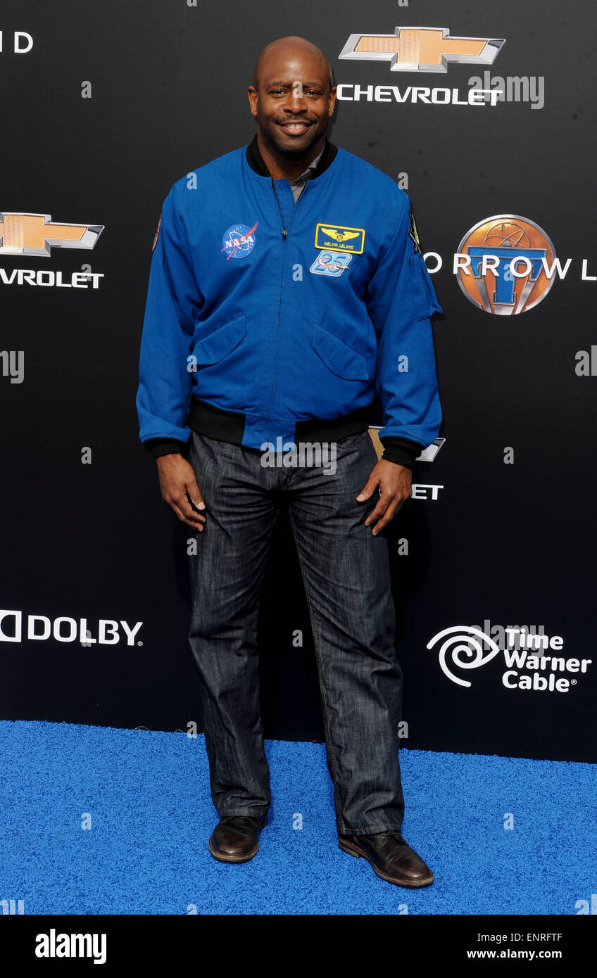 Leland melvin hi-res stock photography and images - Alamy
