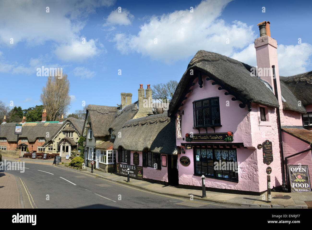 Shanklin Isle of Wight old thatched tea rooms cottages cottage Stock ...