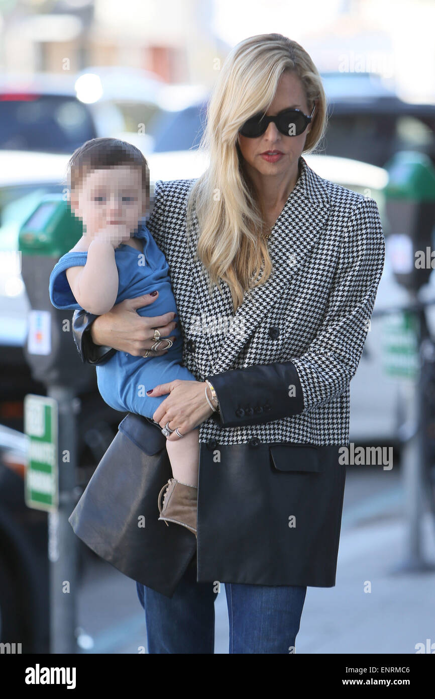 Rachel Zoe taking her sons Skyler and Kaius out for frozen yogurt in ...