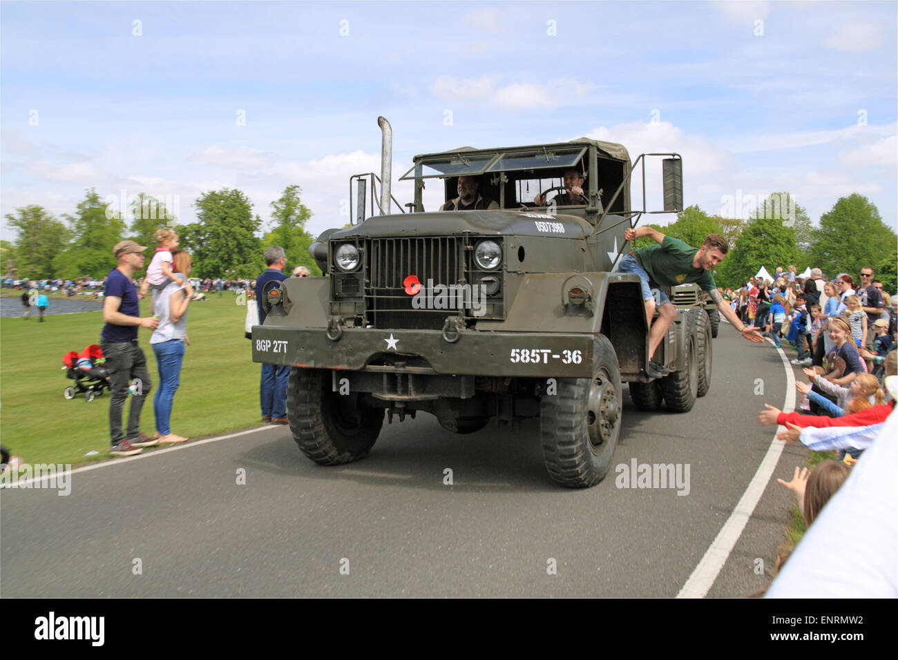 US Army Kaiser M52A2 Tractor Unit (1957). Chestnut Sunday, 10th May ...
