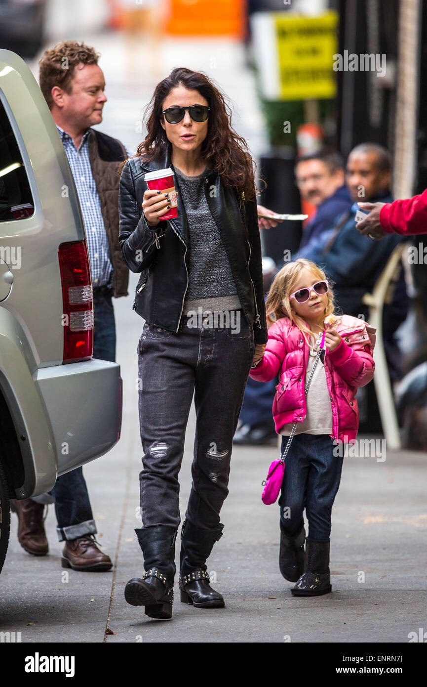 Bethenny Frankel and her daughter Bryn go out to Starbucks in Tribeca ...