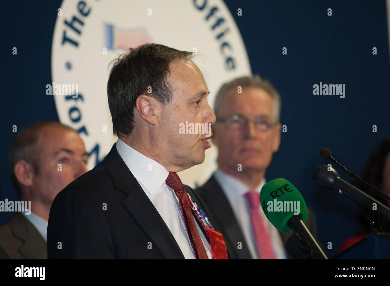 Gerry kelly sinn féin hi-res stock photography and images - Alamy