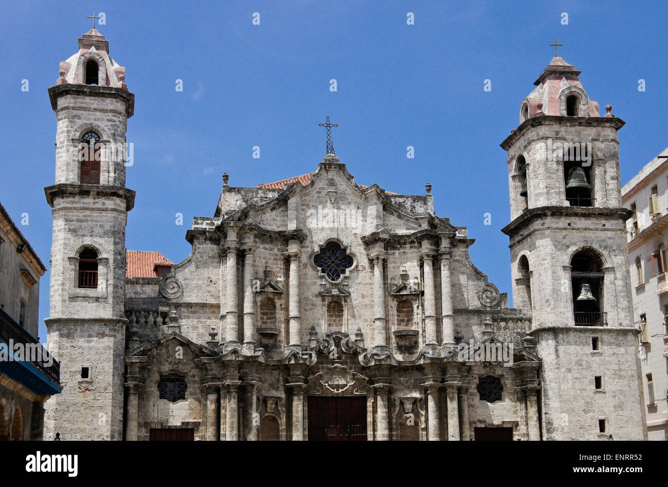 The cathedral on Plaza de la Catedral (Cathedral Square), Habana Vieja ...