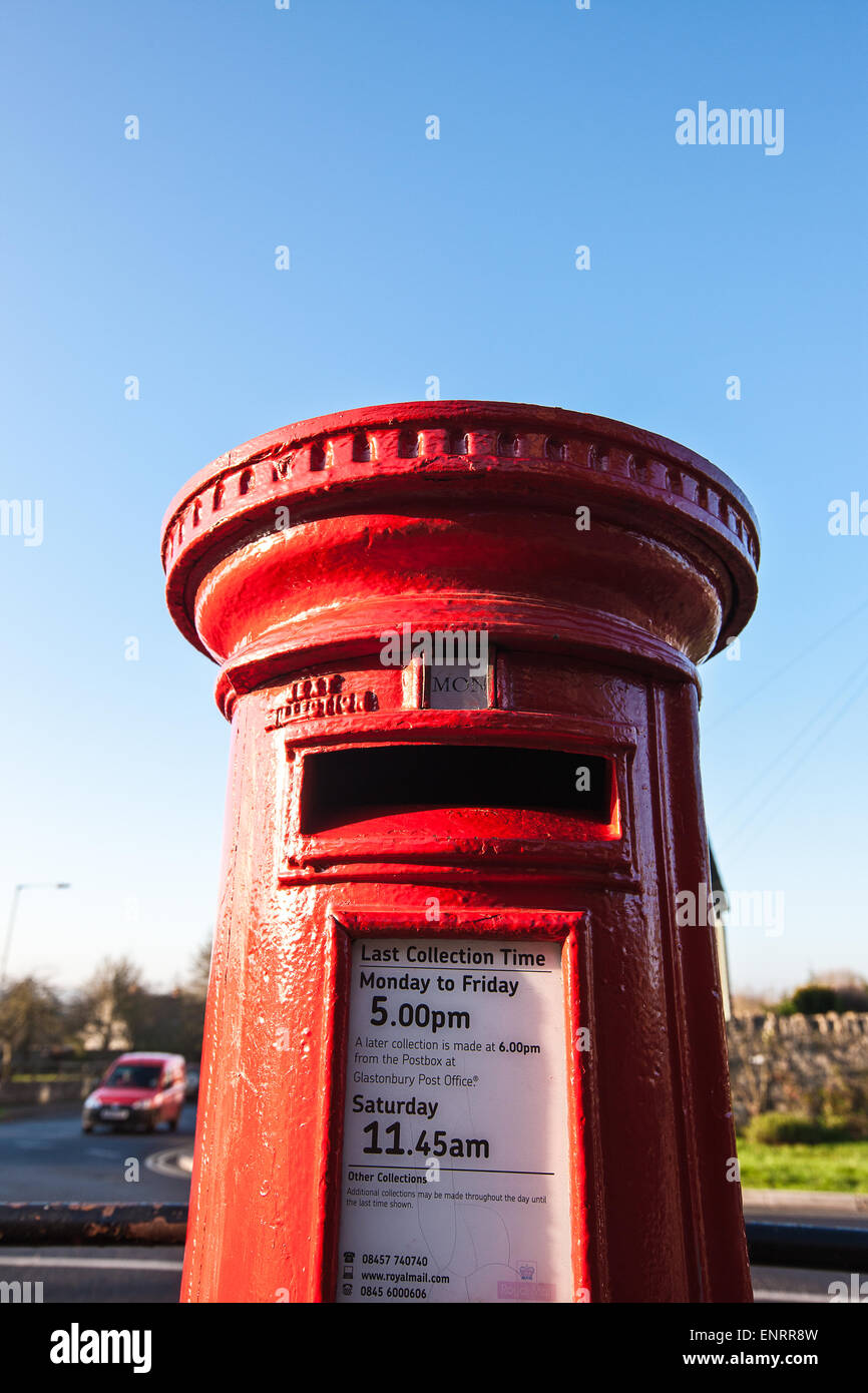 Red post box in glastonbury hi-res stock photography and images - Alamy