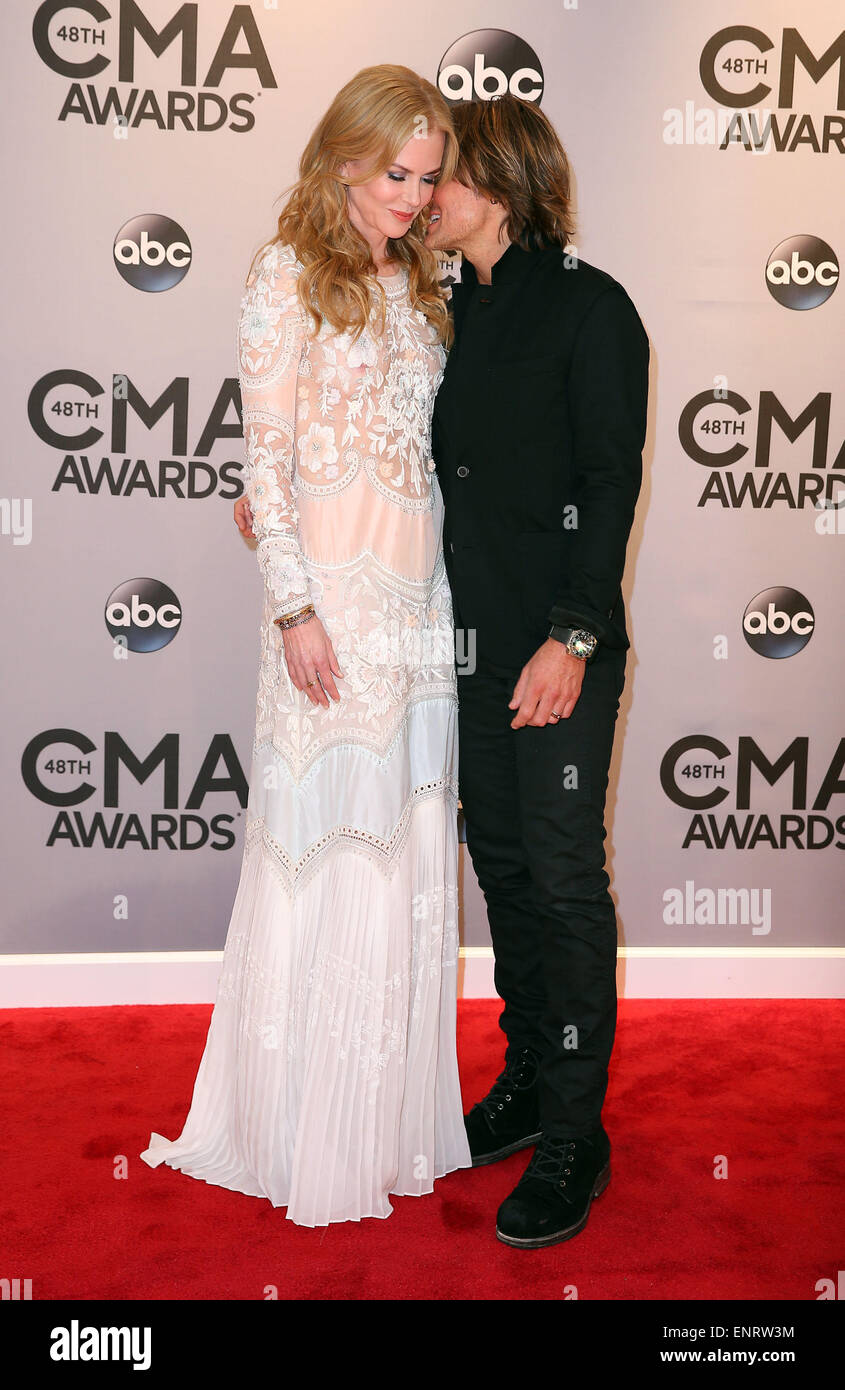 48th Annual CMA awards at the Bridgestone Arena - Red carpet Featuring ...