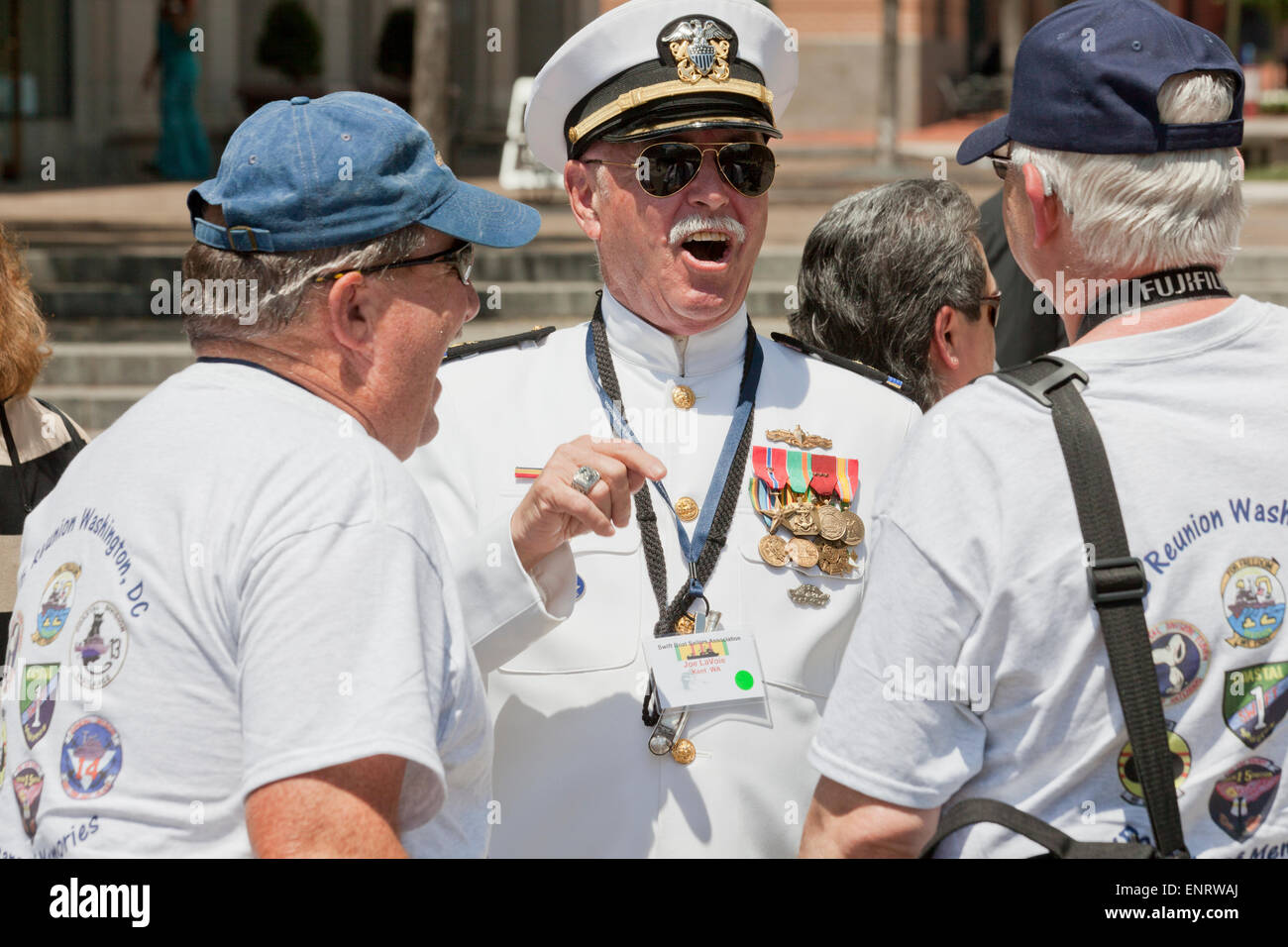 Us naval officer hi-res stock photography and images - Alamy