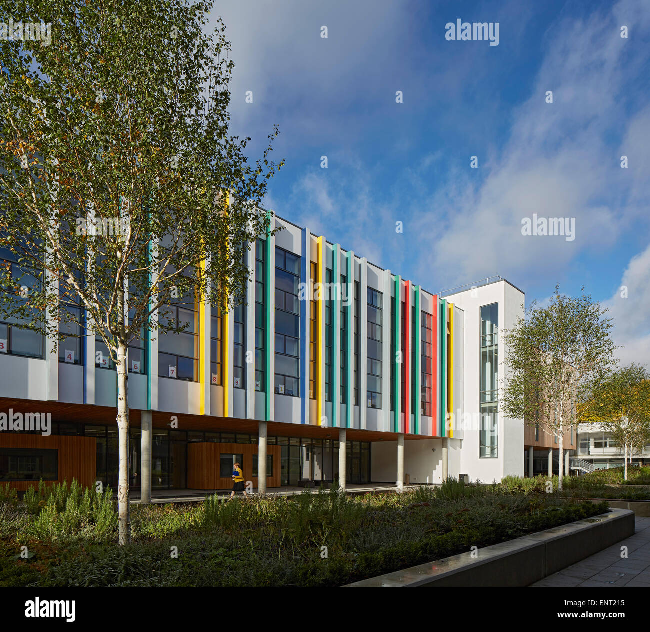 Courtyard garden with colourful facade fins. Regent High School, London ...