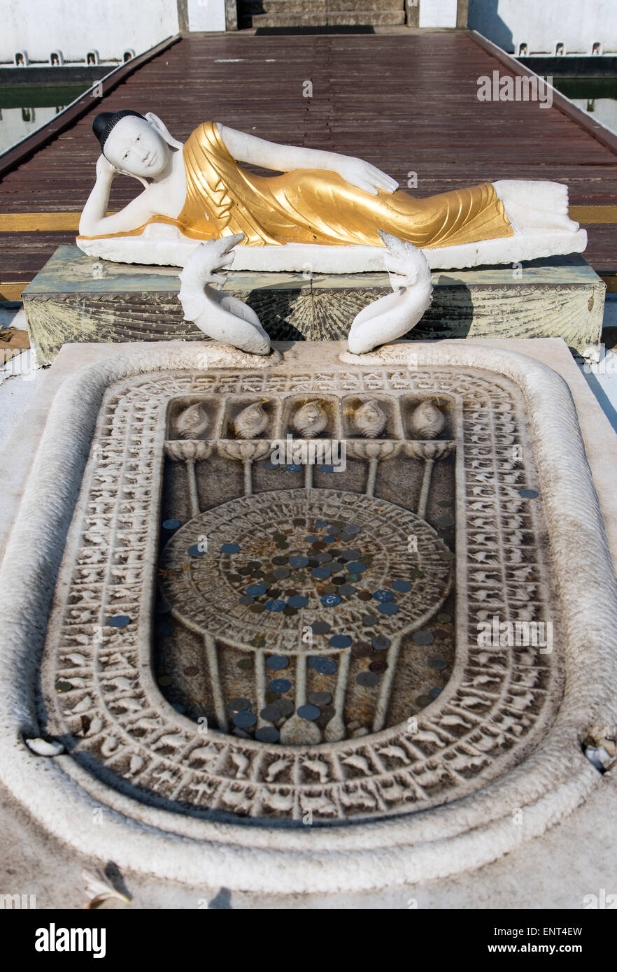 Seema Malakaya Meditation Centre, Colombo, Sri Lanka Stock Photo - Alamy