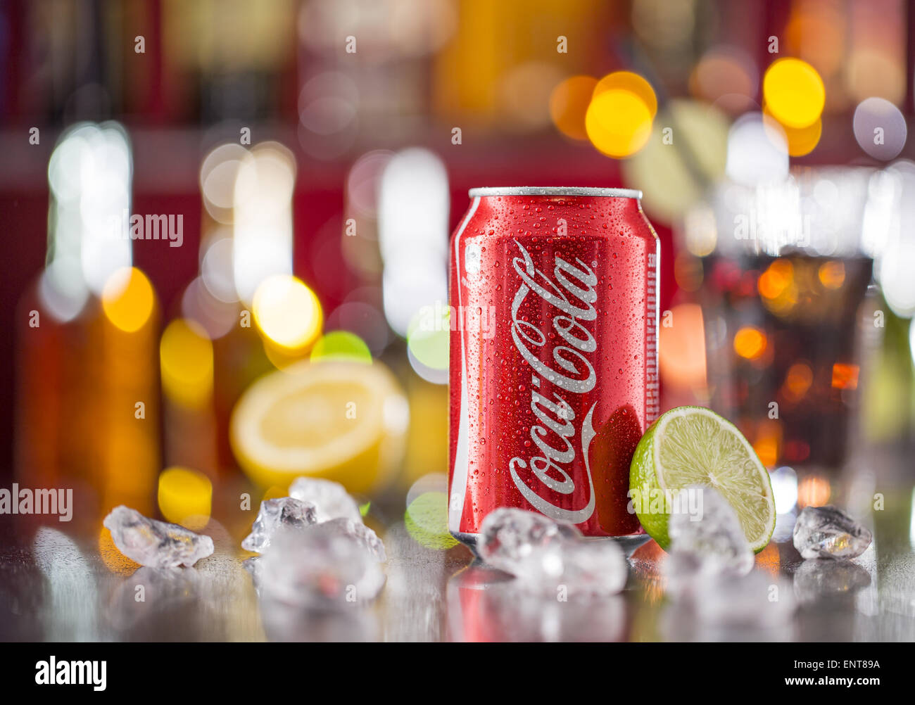 Condensation on coke can hi-res stock photography and images - Alamy