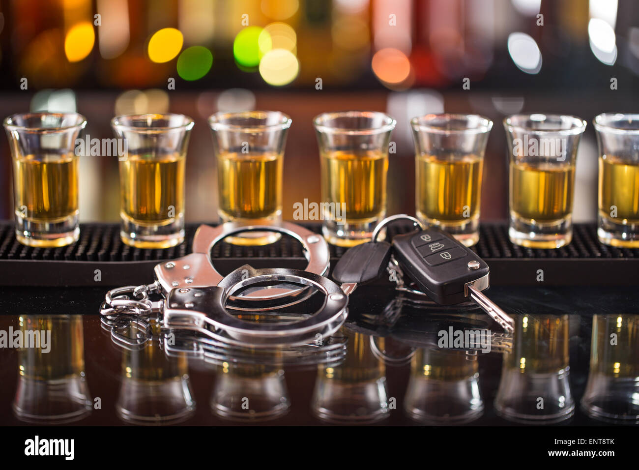 Glass of whiskey and car keys, drinking and driving Stock Photo - Alamy
