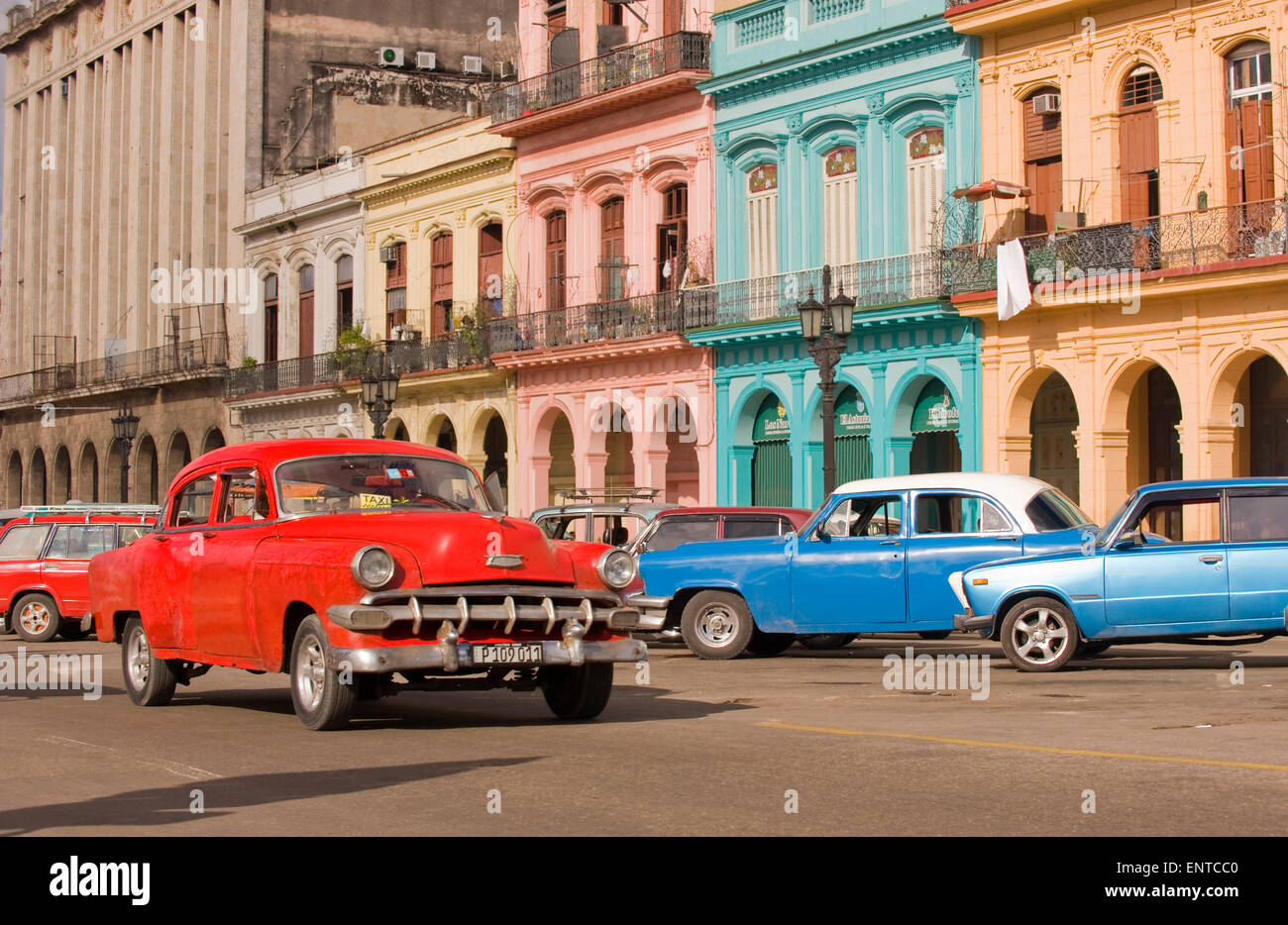 Old American cars, now taxis, in Havana, Cuba Stock Photo - Alamy
