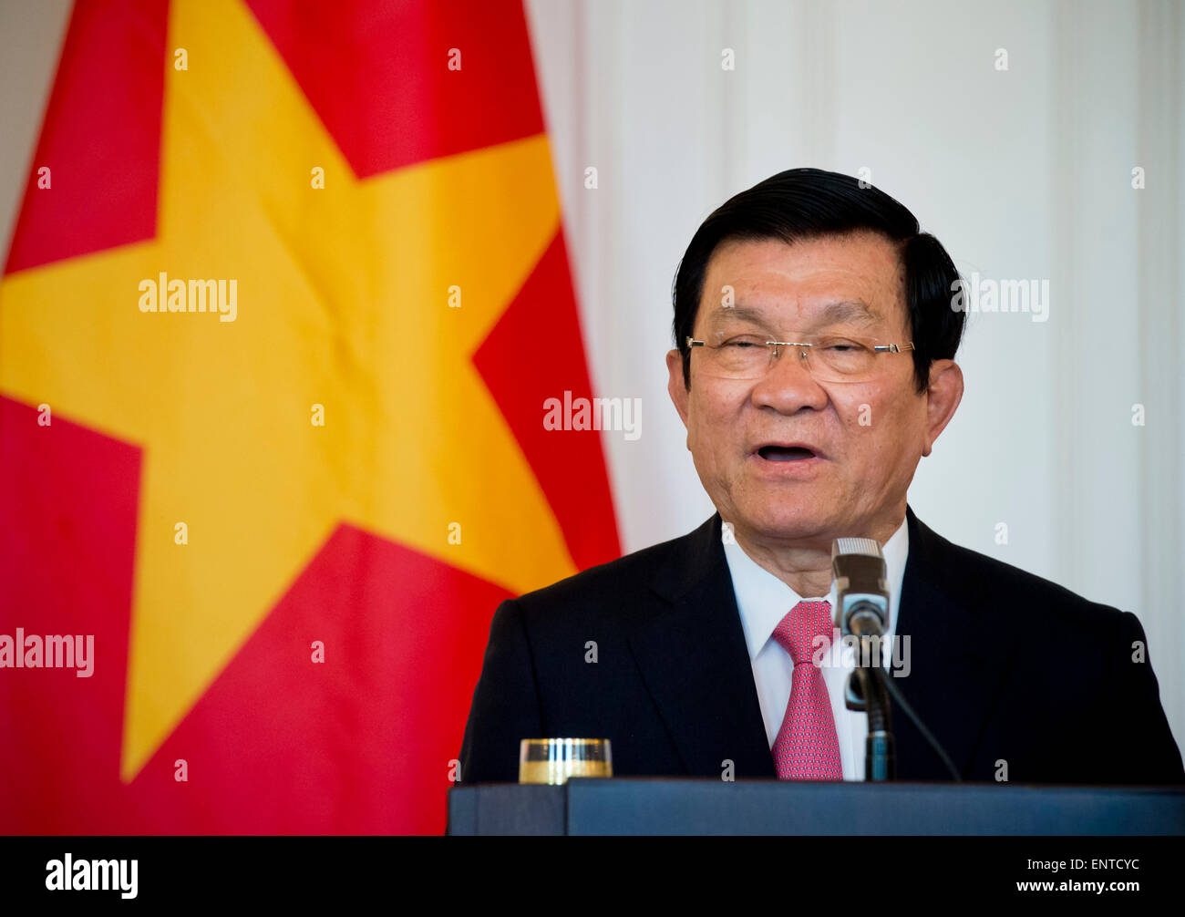 President truong tan sang hi-res stock photography and images - Alamy