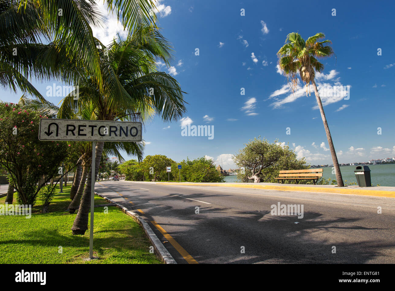 Cancun city mexico street hi-res stock photography and images - Alamy