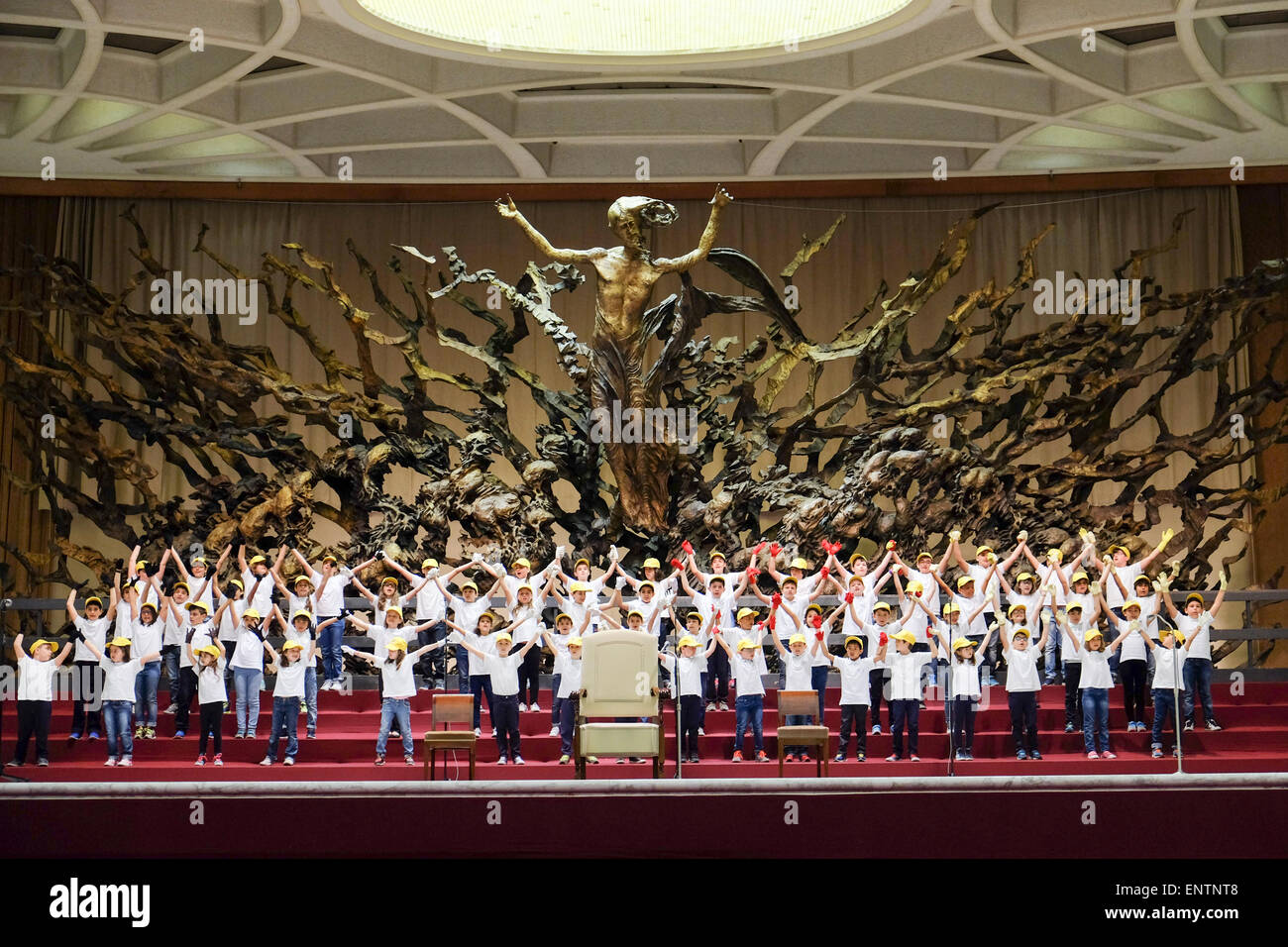 Vatican City. 11th May, 2015. Pope Francis meet the children of the ...