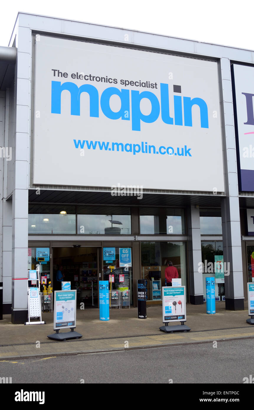 The Maplin store at the Brunel Retail Park in Reading Stock Photo - Alamy
