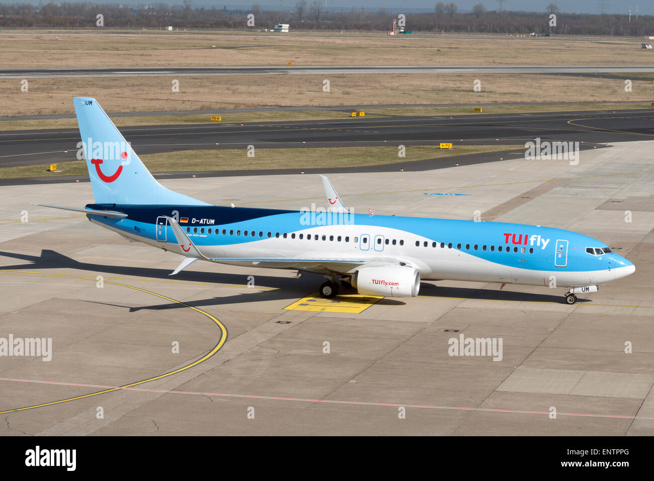 TUIFly Boeing 737-800 commercial airliner, Dusseldorf International ...