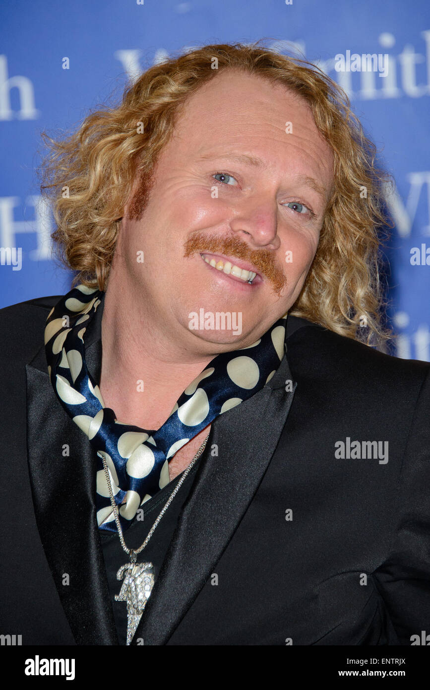 Keith Lemon aka Leigh Francis signs copies of his books 'Little Keith ...