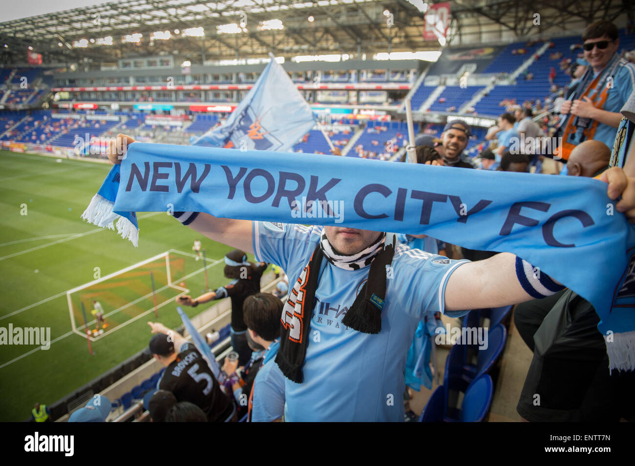 New york city fc supporters hi-res stock photography and images - Alamy
