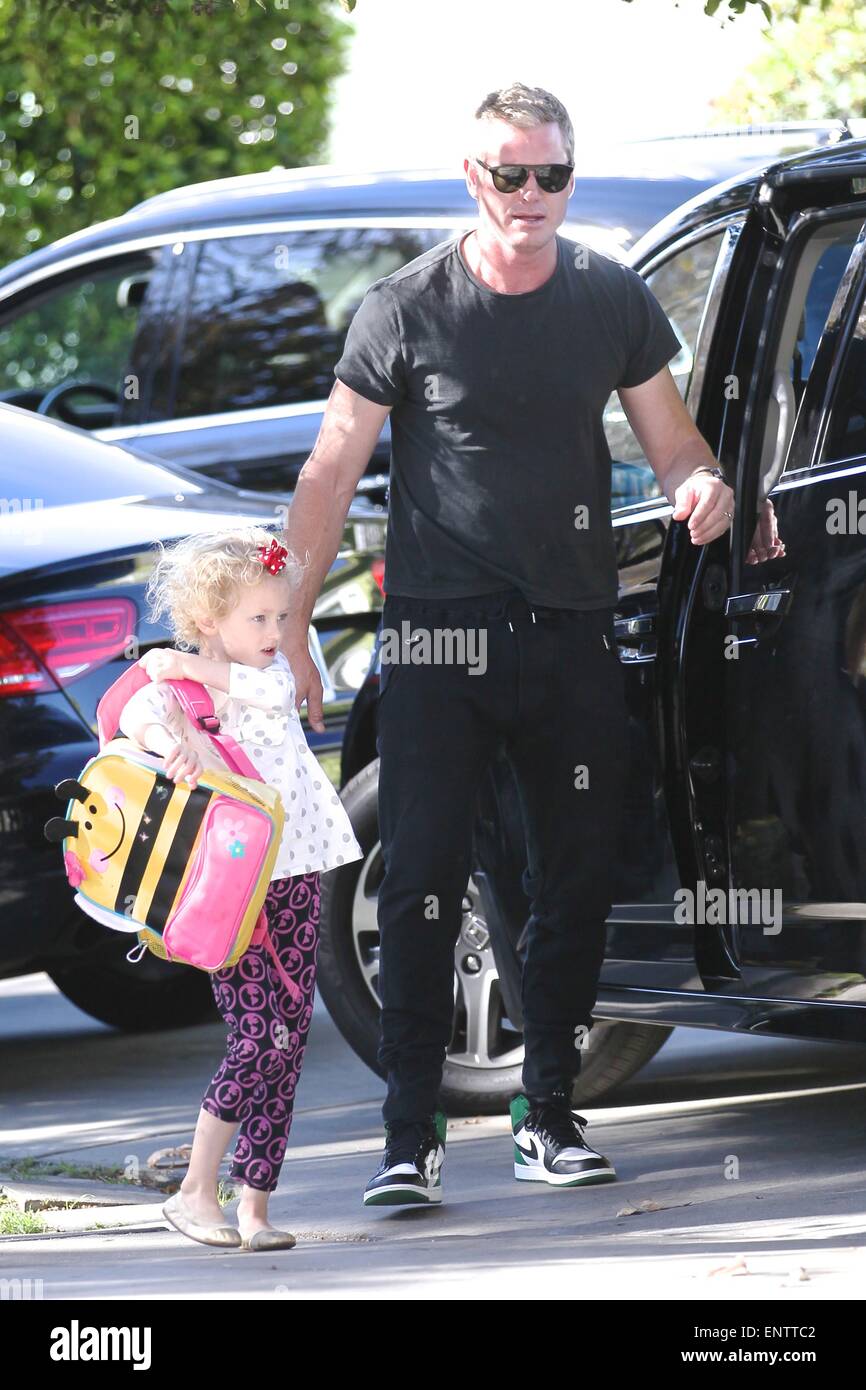 Eric Dane heads out for the day with his daughter Featuring: Eric Dane ...