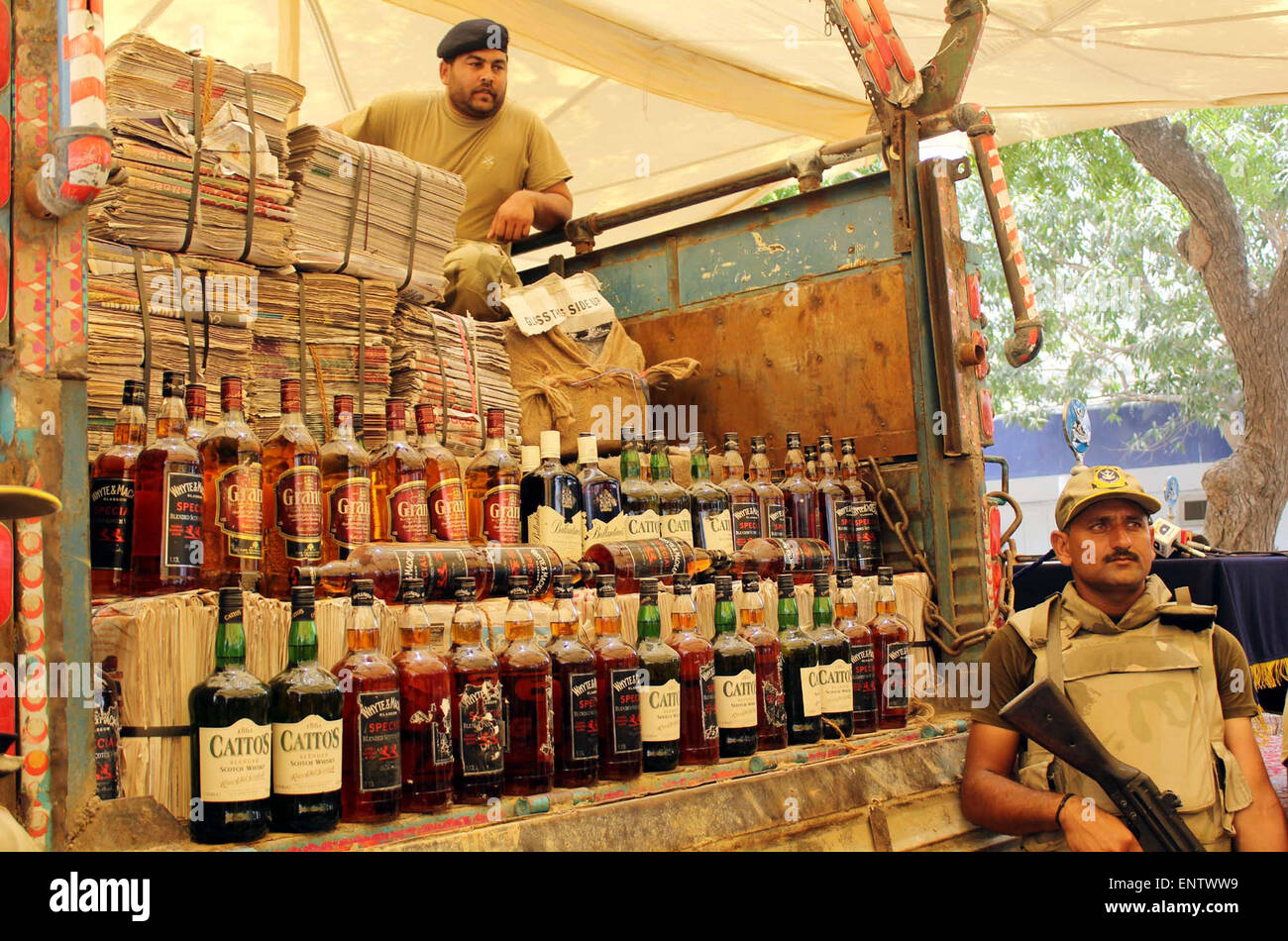 Information officials hi-res stock photography and images - Alamy