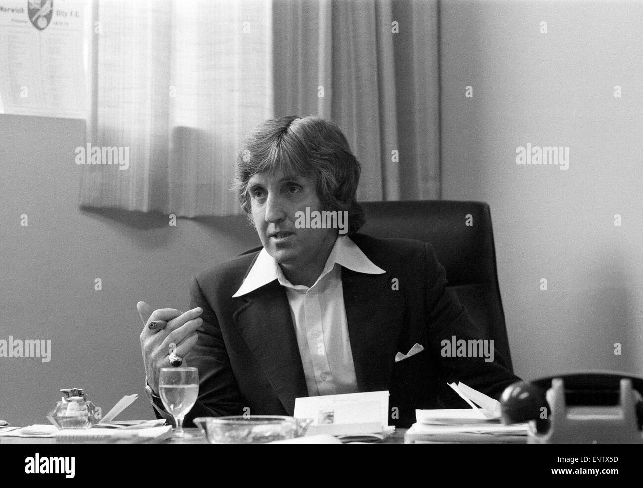 Feature. 24th Feb 1975 Stock Photo - Alamy