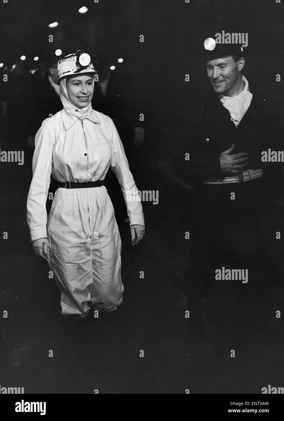 Queen elizabeth ii at rothes colliery hi-res stock photography and ...