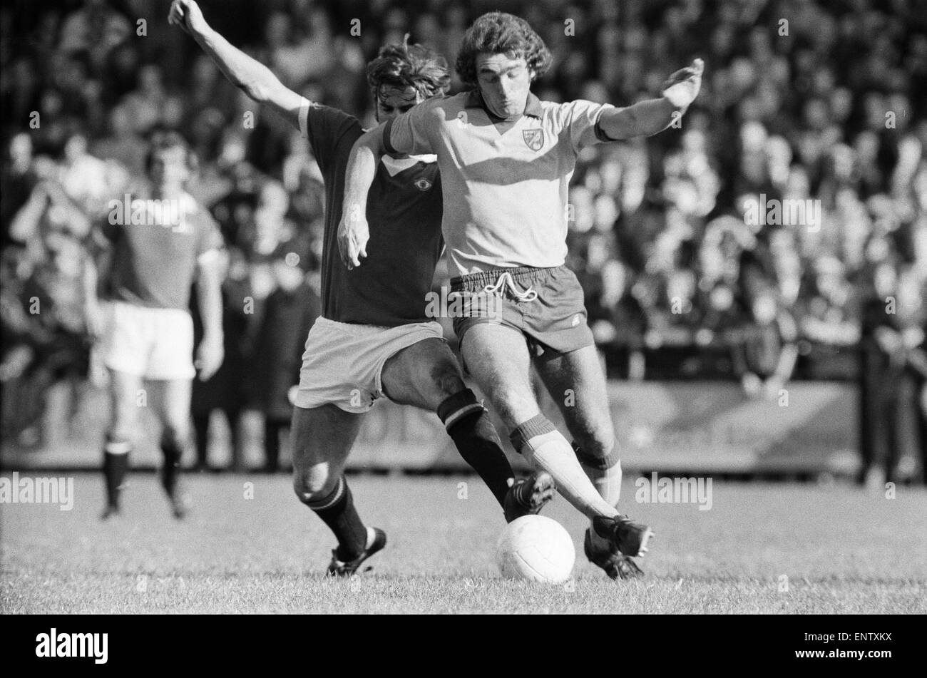 Manchester city fc 1970s hi-res stock photography and images - Alamy