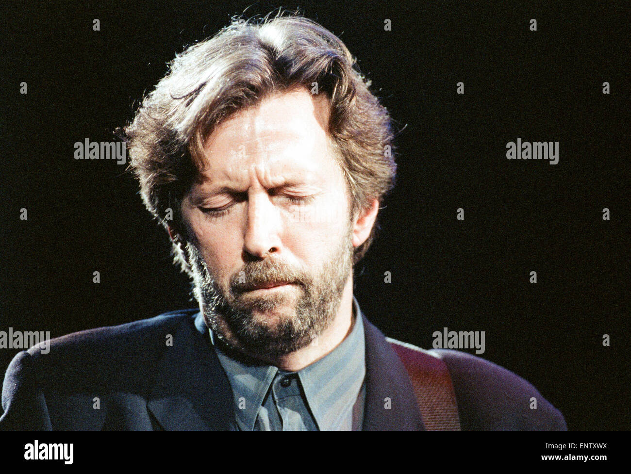 Eric clapton on stage hi-res stock photography and images - Alamy