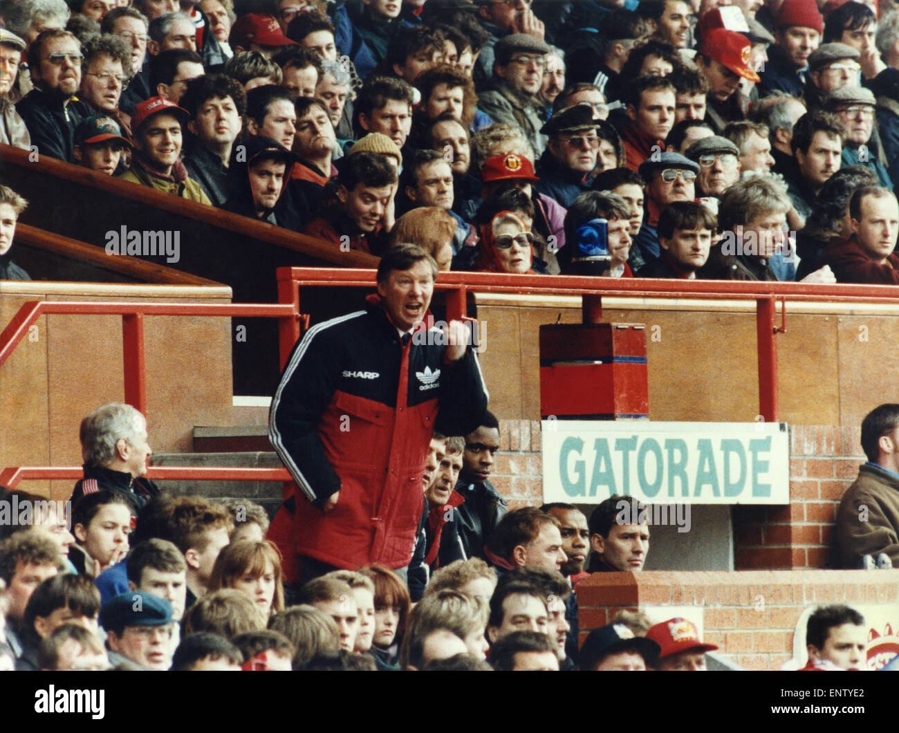 Football manager shouting hi-res stock photography and images - Alamy