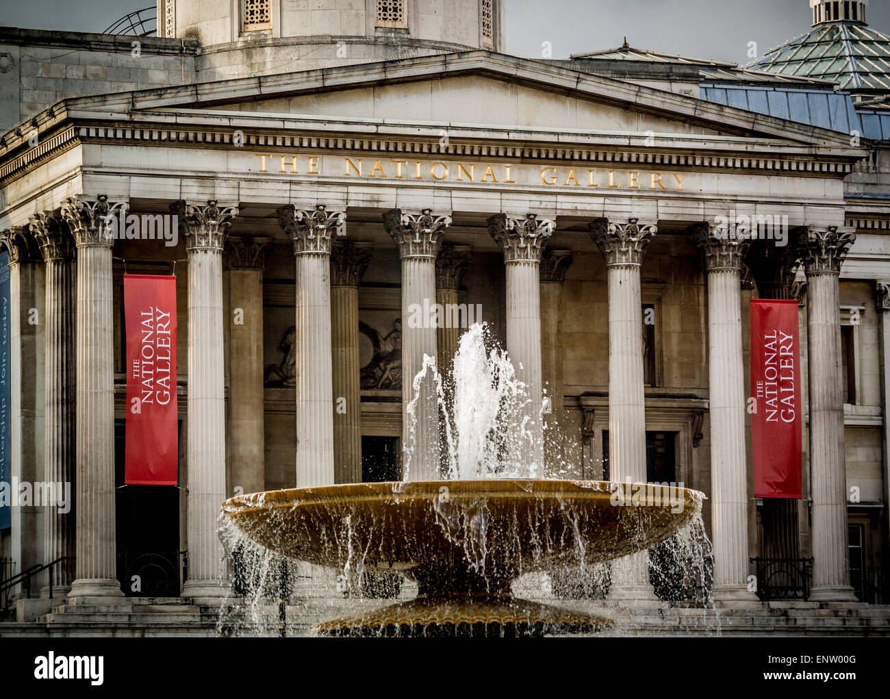 National gallery portico hi-res stock photography and images - Alamy