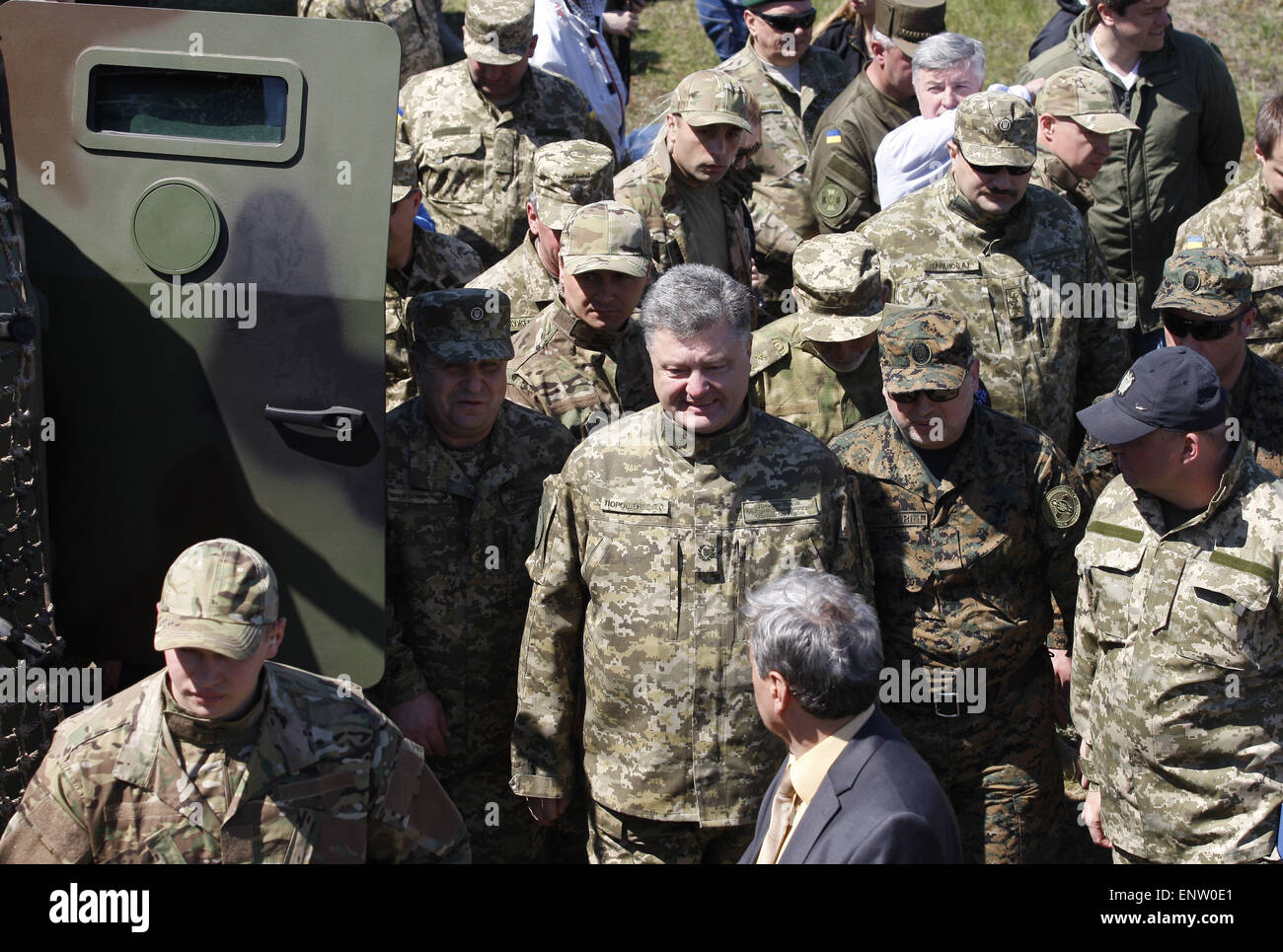 Kiev, Ukraine. 11th May, 2015. Ukrainian president Petro Poroshenko (C ...