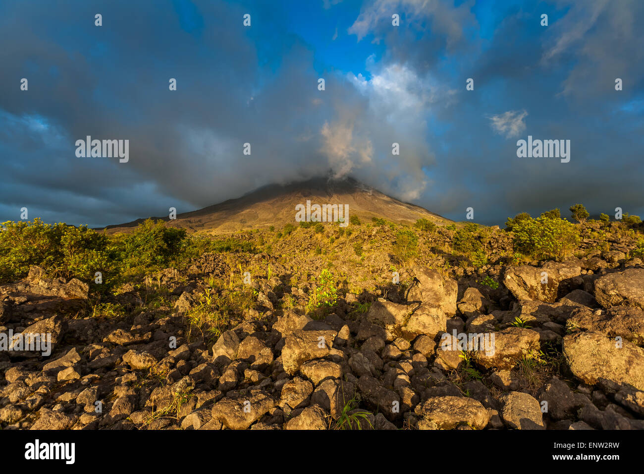 Clouds over arenal volcano hi-res stock photography and images - Alamy