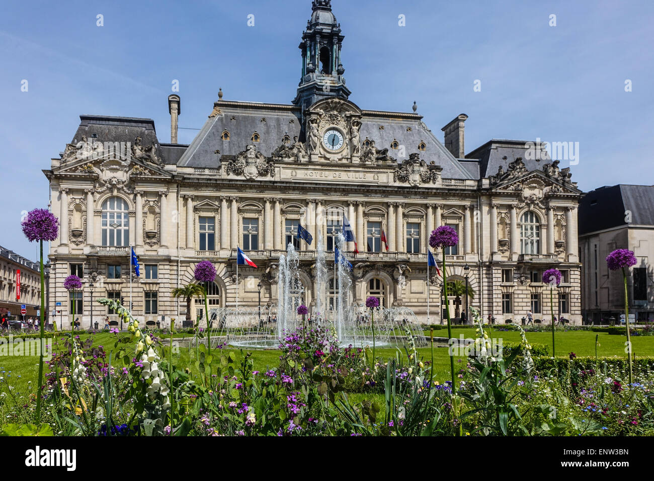 Tours ville france hi-res stock photography and images - Alamy