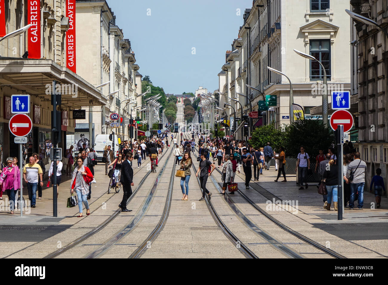 Tramway and trams in Tours, France Stock Photo - Alamy