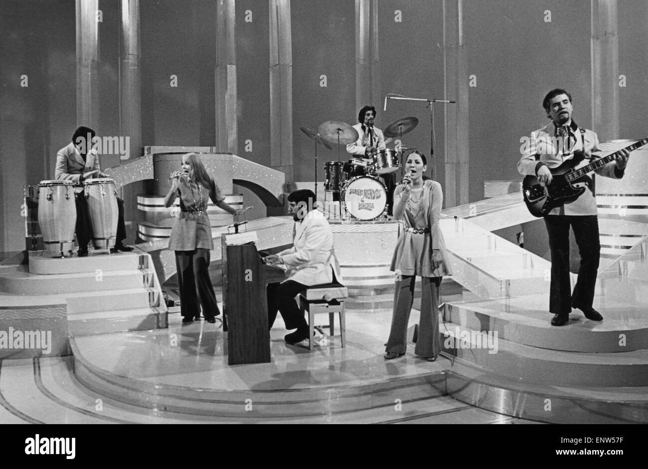 Sergio mendes hi-res stock photography and images - Alamy