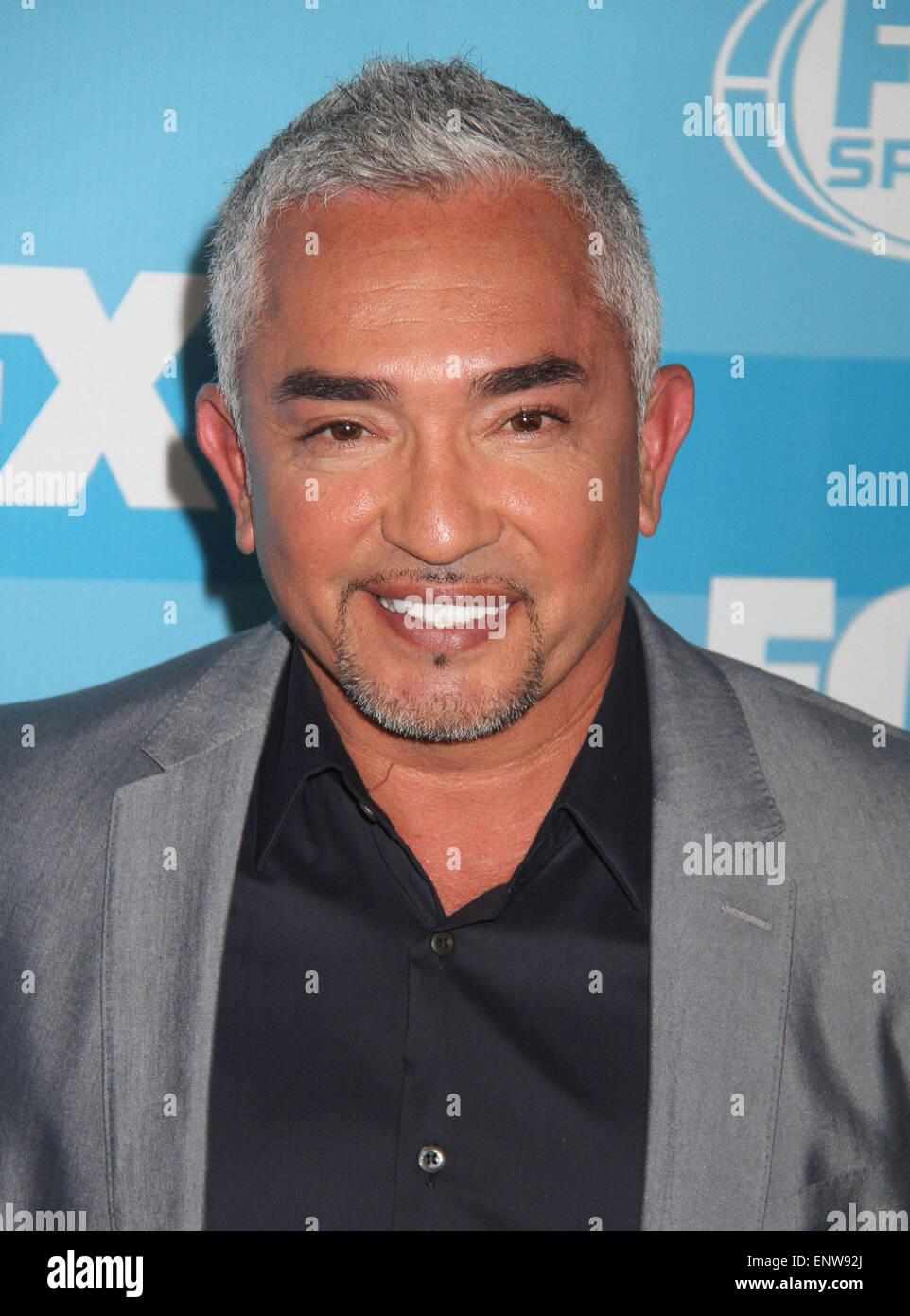 Cesar millan hi-res stock photography and images - Alamy