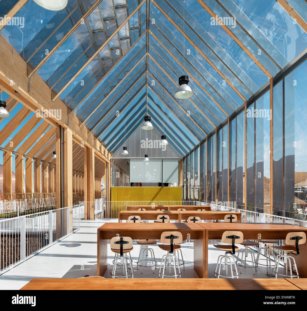 Upper room bar hi-res stock photography and images - Alamy