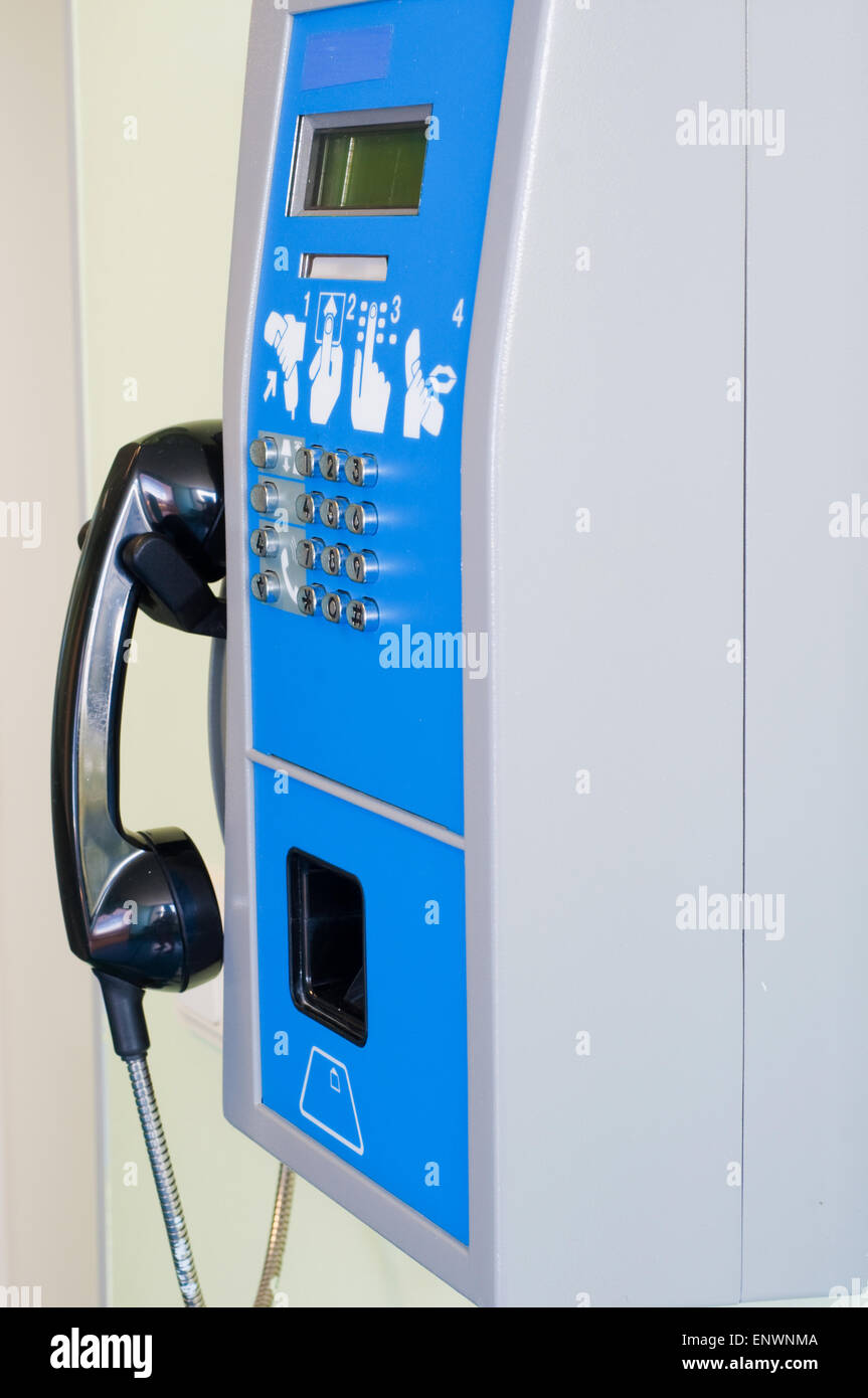 Close call public hi-res stock photography and images - Alamy