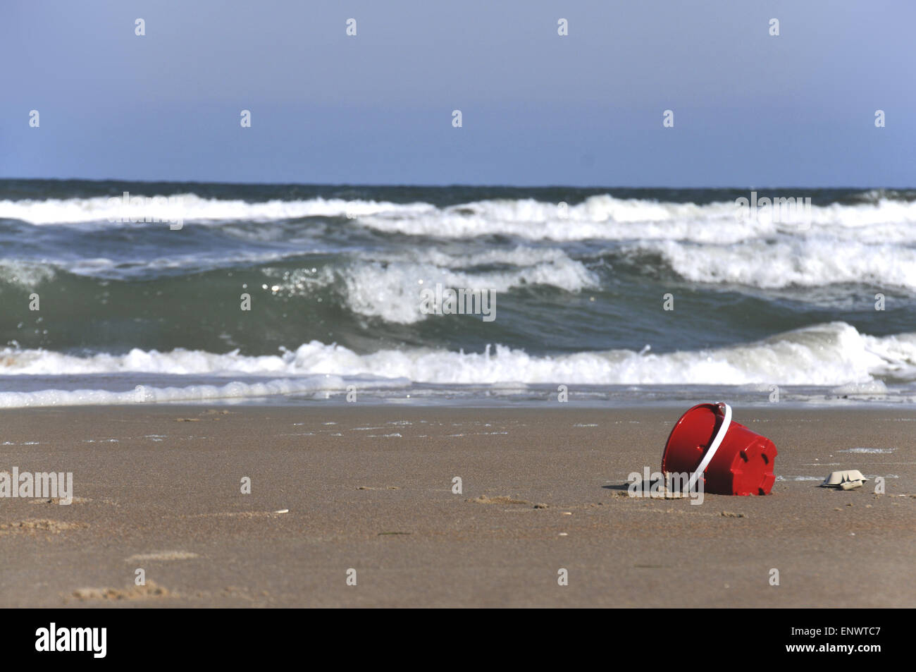 Sea pail hi-res stock photography and images - Alamy