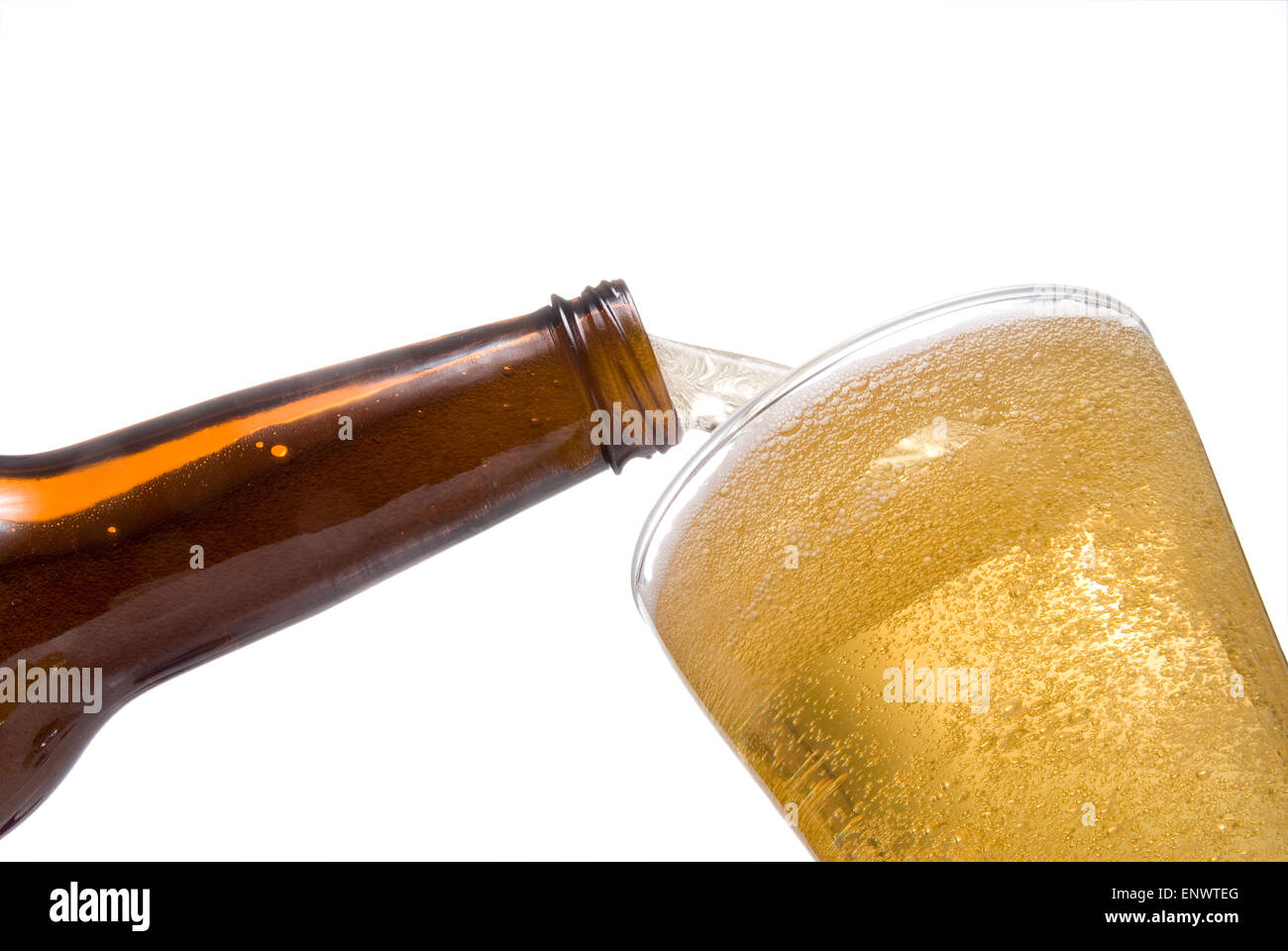 Pouring stout hi-res stock photography and images - Alamy