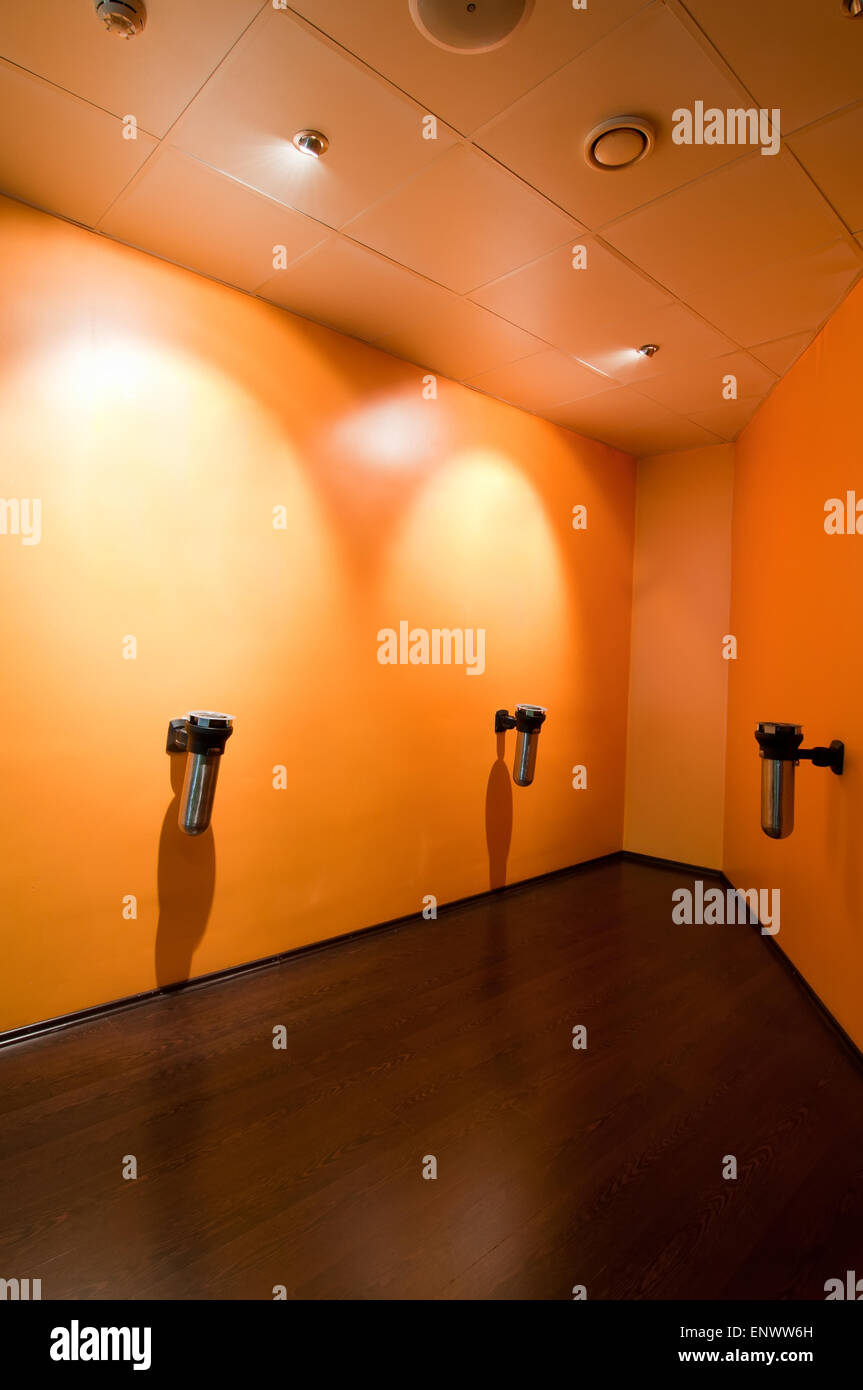 Smoking room hi-res stock photography and images - Alamy