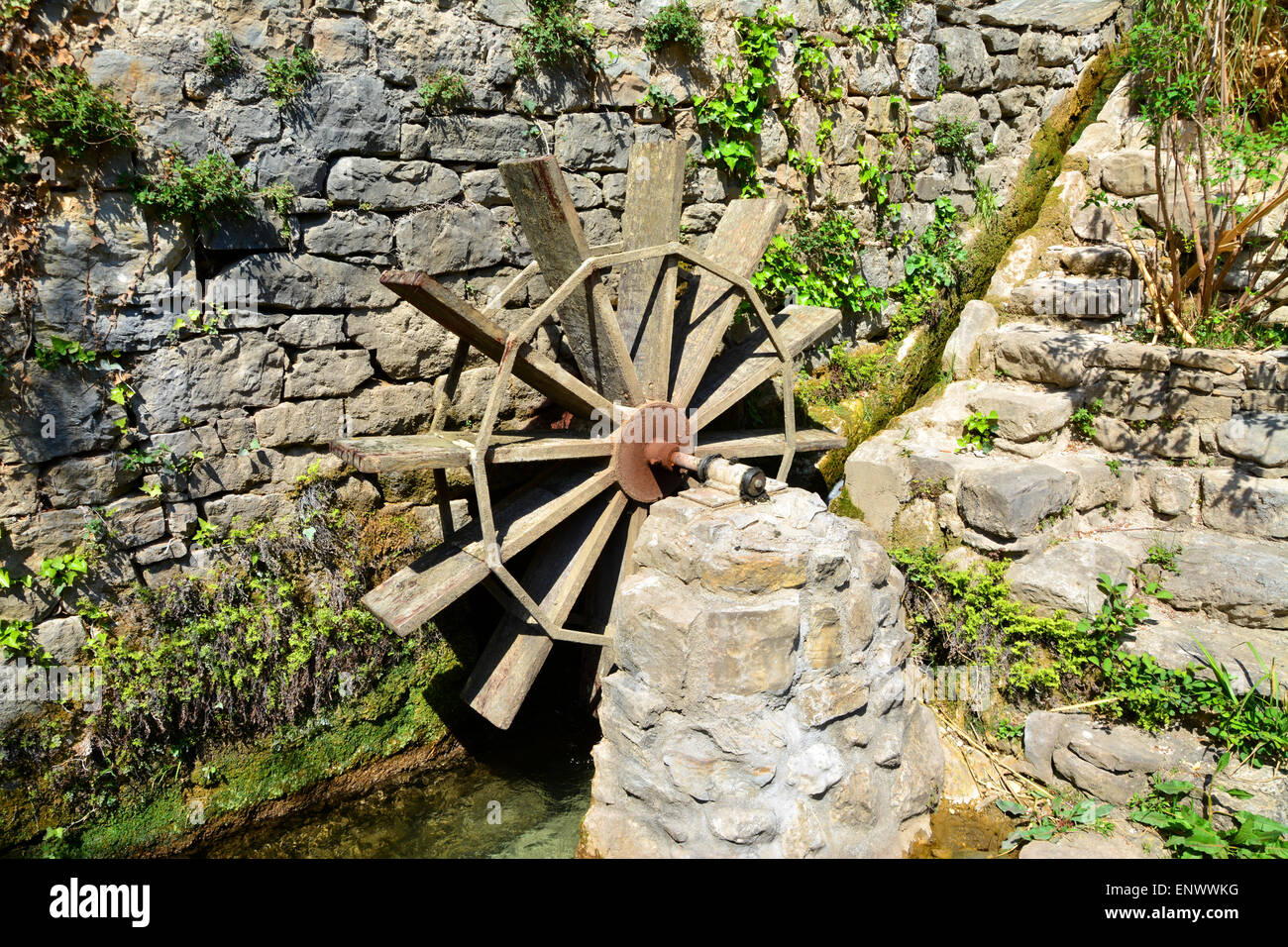 Old water mill water wheel hi-res stock photography and images - Alamy