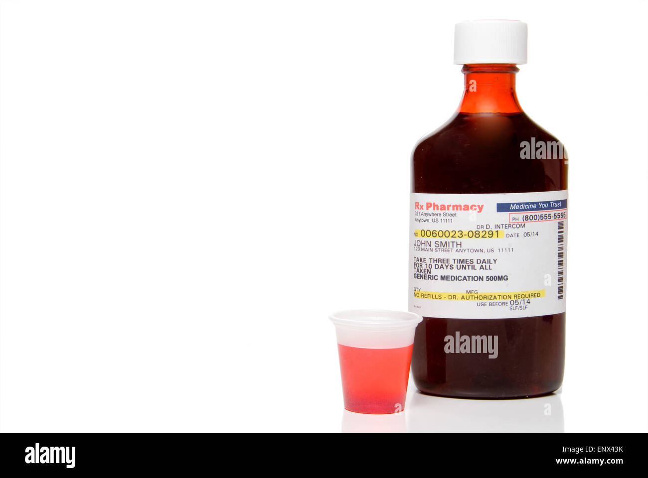 Plastic liquid medicine cup hi-res stock photography and images - Alamy