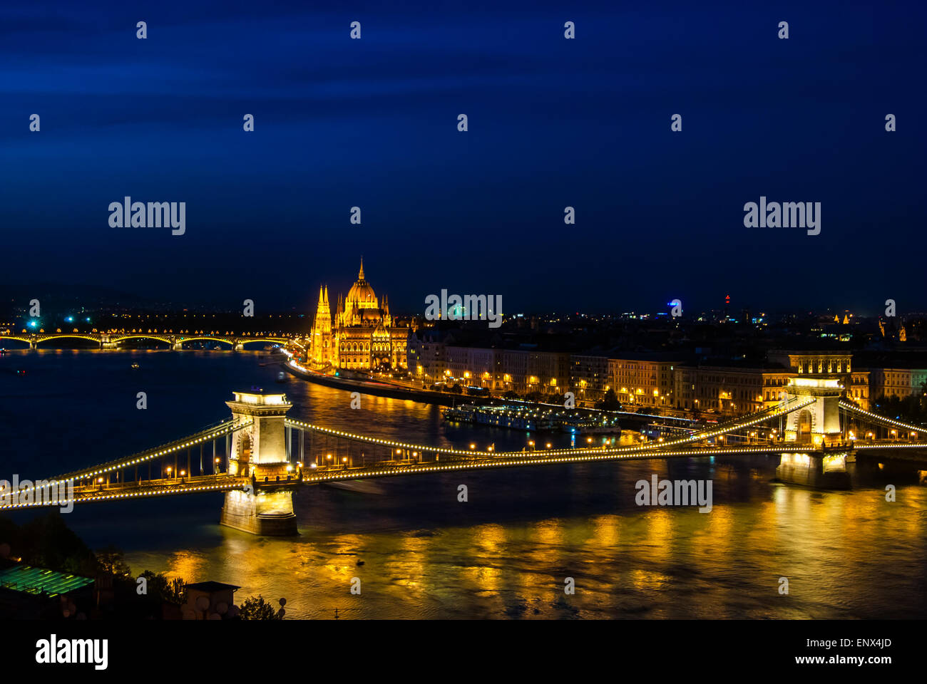 The famous chain bridge in Budapest Stock Photo - Alamy
