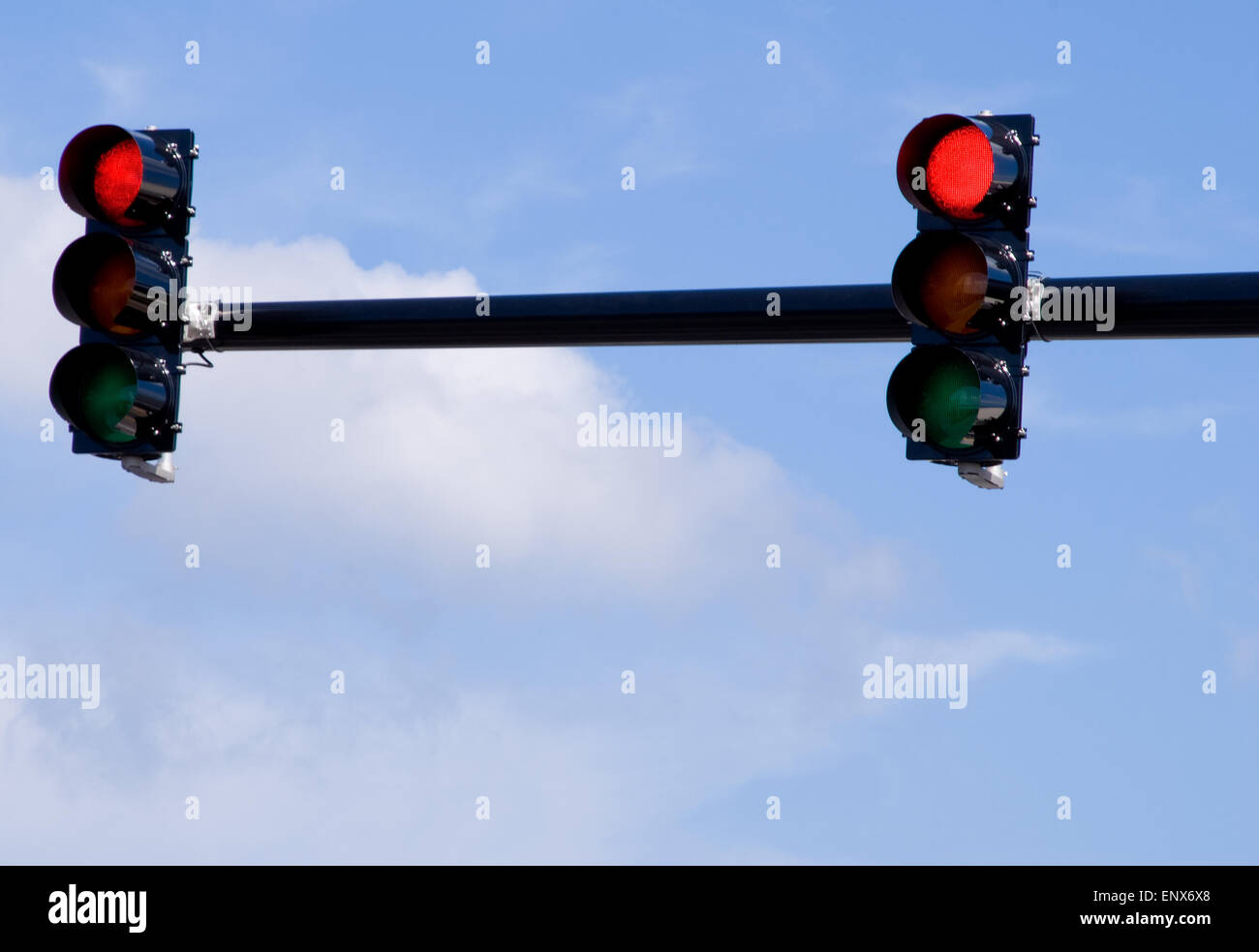 Illuminated traffic signals hi-res stock photography and images - Alamy