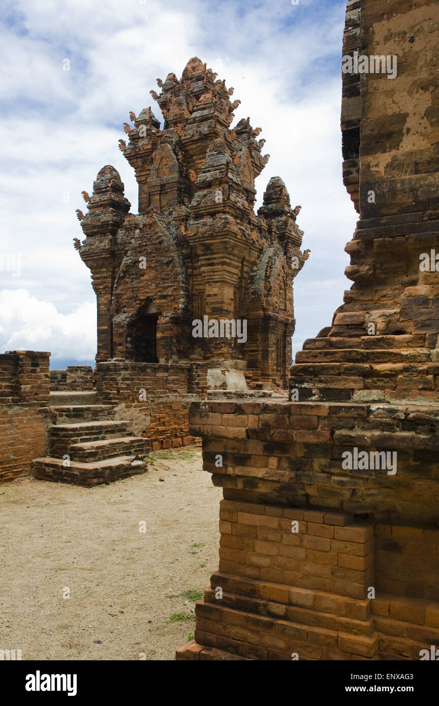 Po klong garai temple hi-res stock photography and images - Alamy