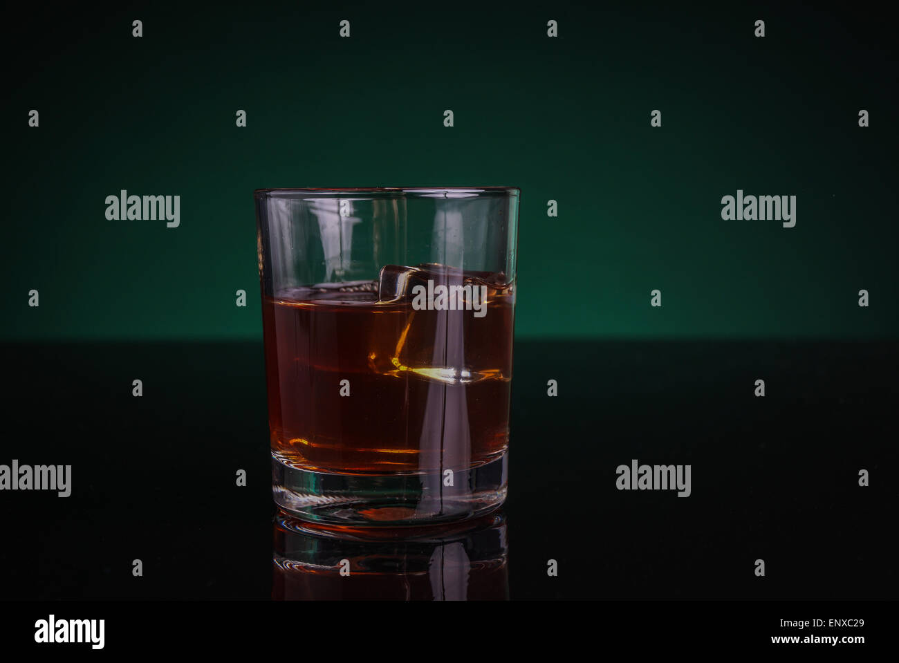 Whisky rum hi-res stock photography and images - Alamy