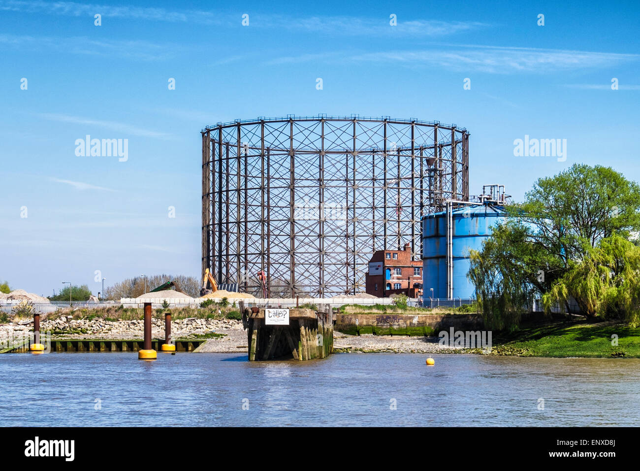 Gas Storage Tank England Stock Photos & Gas Storage Tank England Stock ...