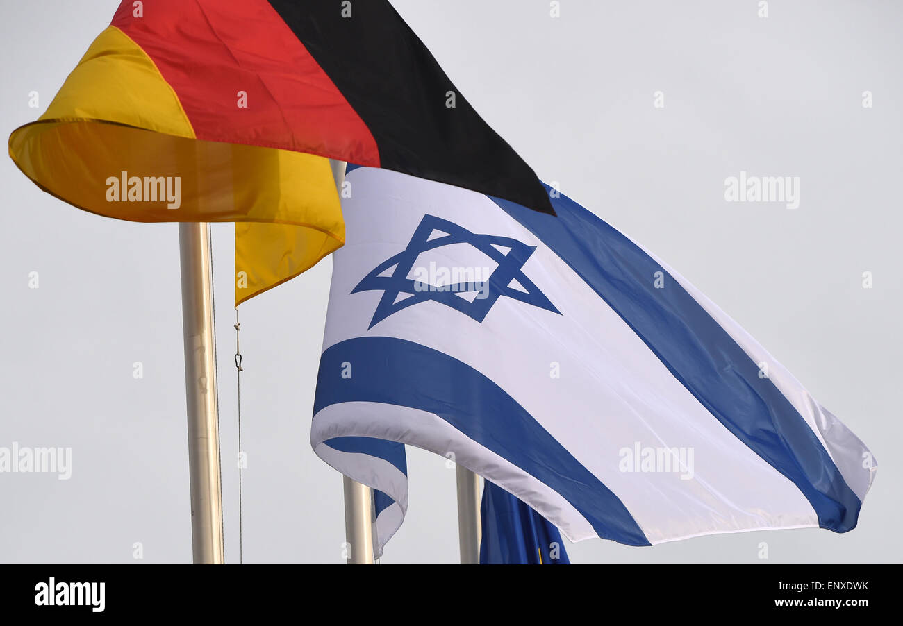 Berlin, Germany. 11th May, 2015. The flags of Germany and Israel wave ...